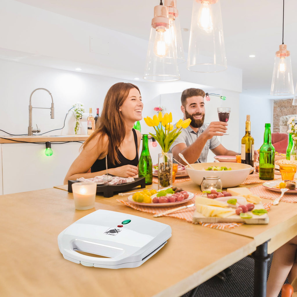 J-JATI WAFFLE CORN DOG MAKER SM902W6 - WHITE - Like New – Retailking.com